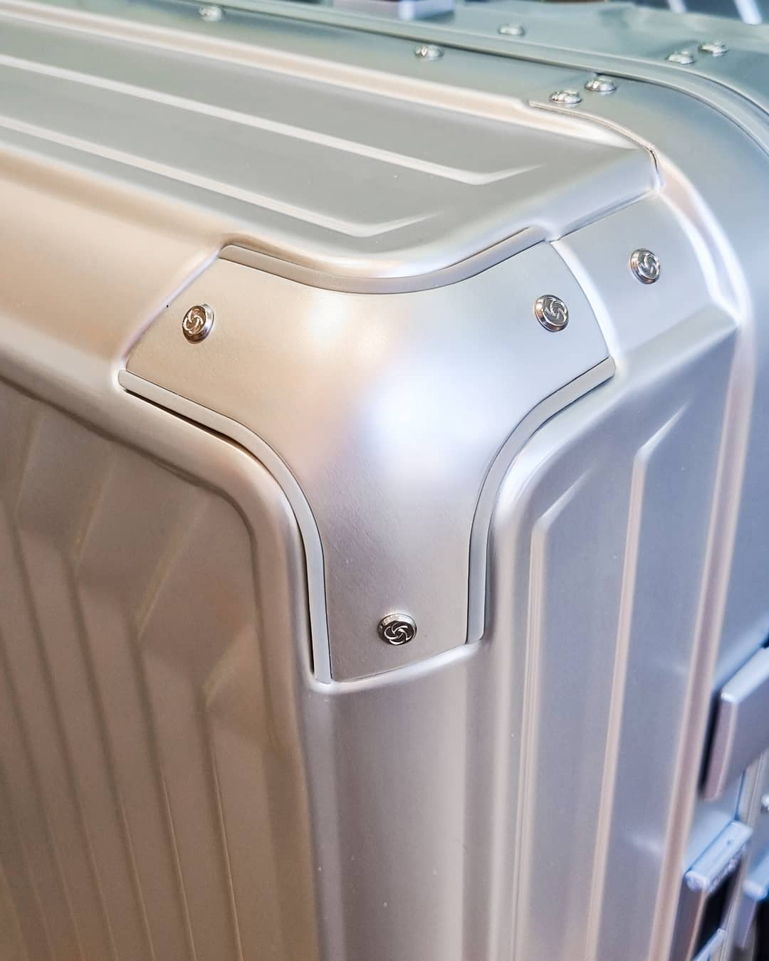 Samsonite Lite-Box Alu aus eloxiertem Aluminium - Harenberg